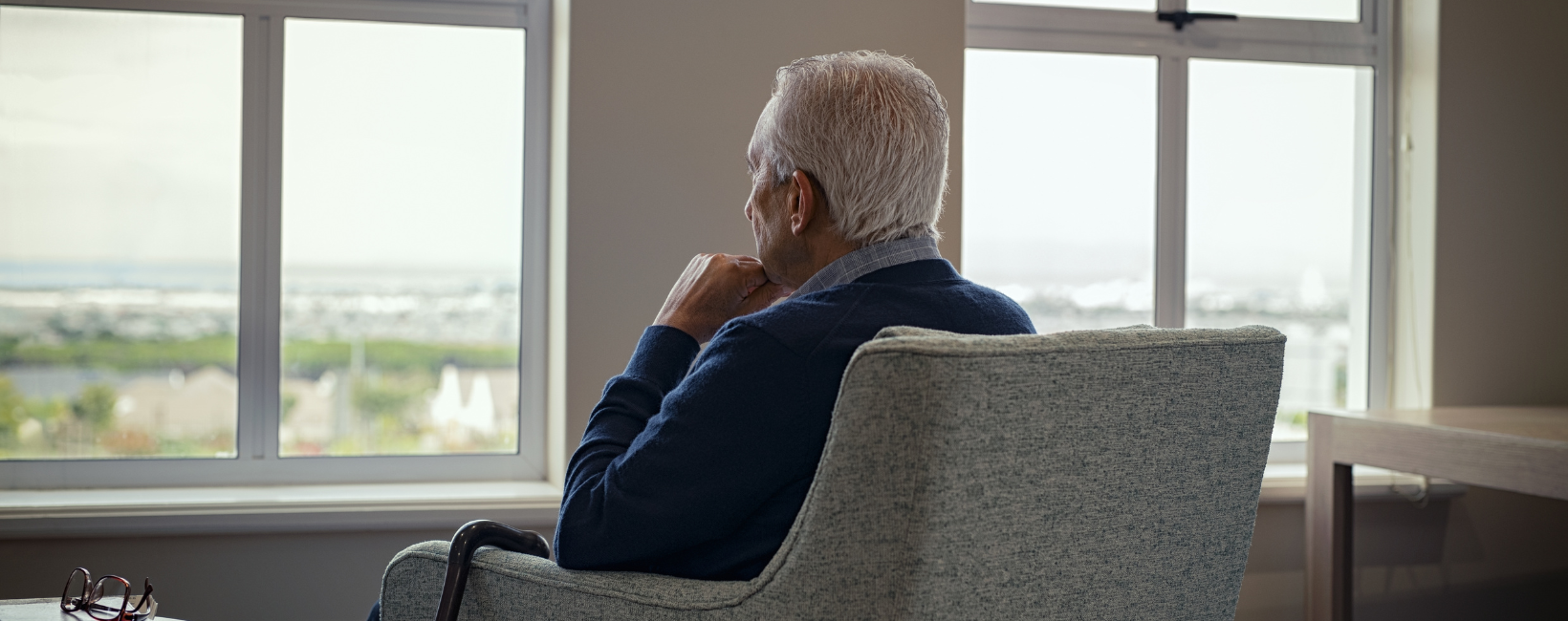 Fighting Social Isolation as You Age | Blog | LEC